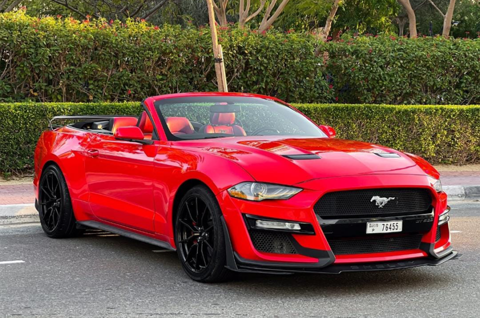 Rent a Ford Mustang Convertible in Dubai | luxury Car Rental